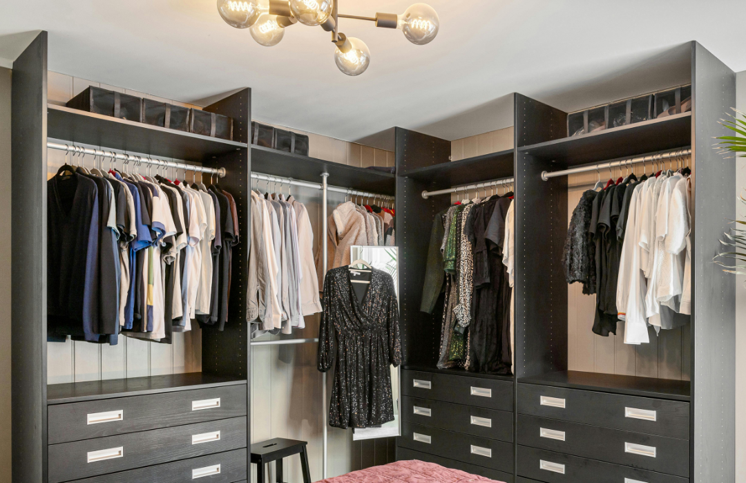 10 Easy Wardrobe Organization Hacks for Stress-Free Home